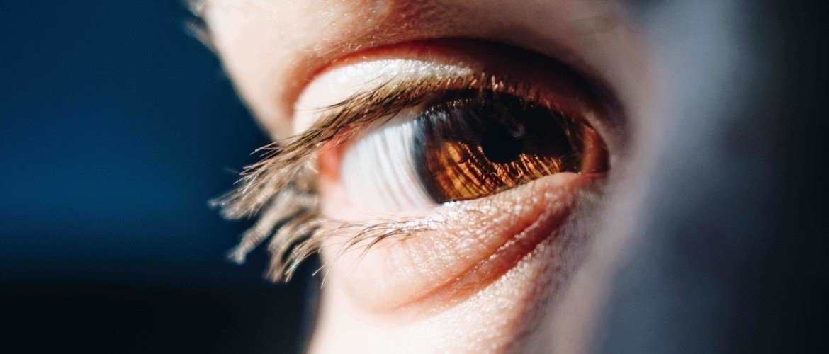 A twitching eyelid? - Recognize the subtle signals of stress